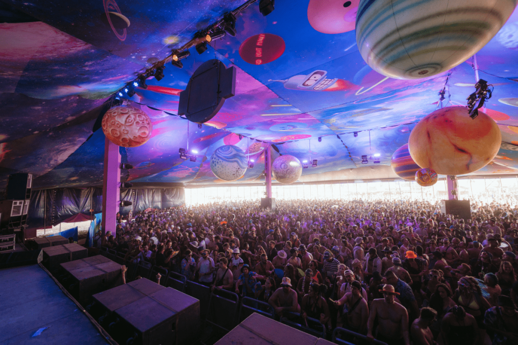 Monegros Desert Festival, la rave legal más extrema de Europa - WHaT ...